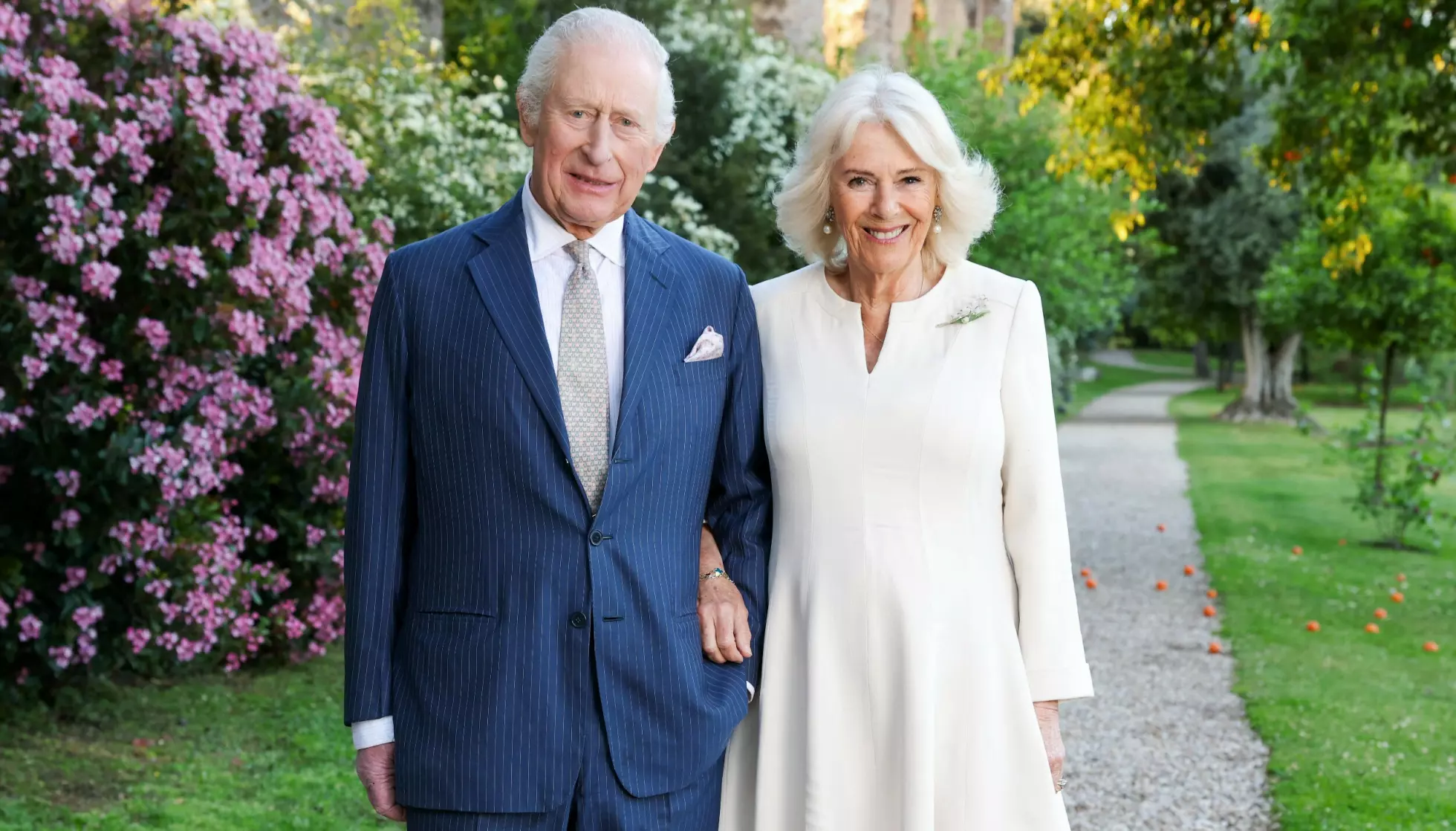 Kong Charles og dronning Camilla feirer 20-års bryllupsdag med nye ...